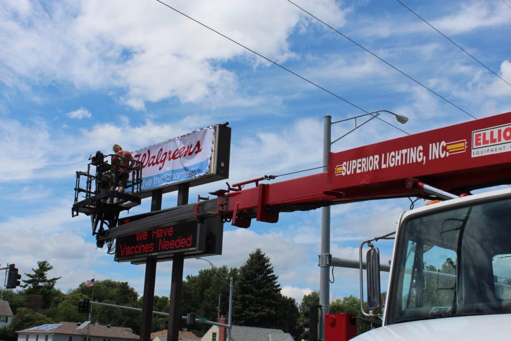 Superior LightingCommercial Sign Installation - Superior Lighting